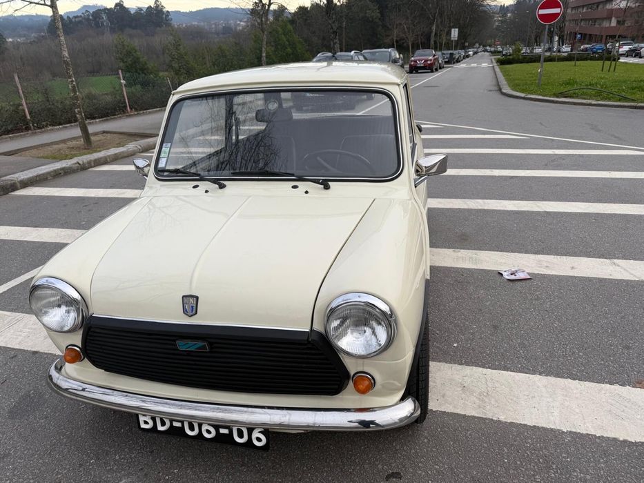 Mini classico 1982 Sande Vila Nova E Sande São Clemente • OLX.pt