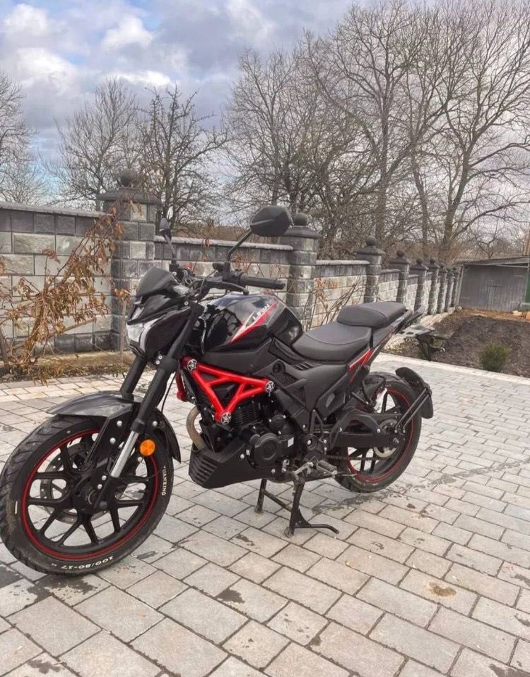 Продам мотоцикл lifan 200 кубовий: 21 000 грн. - Мотоцикли Зарічне на Olx