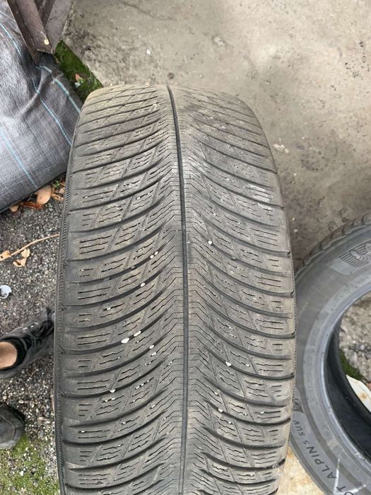Продам зимнюю резину Michelin r18: 2 500 грн. - Автошини Запоріжжя на Olx