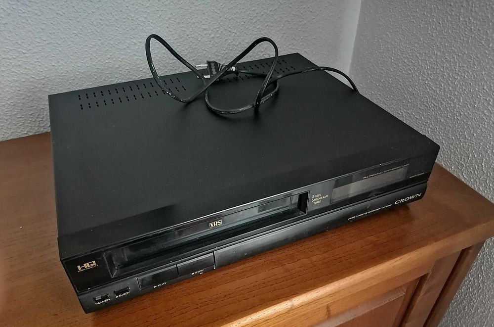 Leitor de VHS CROWN VR-S250 Cidade Da Maia • OLX Portugal