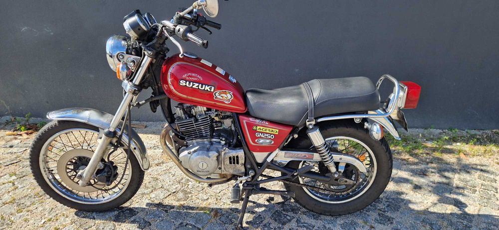 Moto Suzuki GN 250 Vila Nova De Famalicão E Calendário • OLX.pt