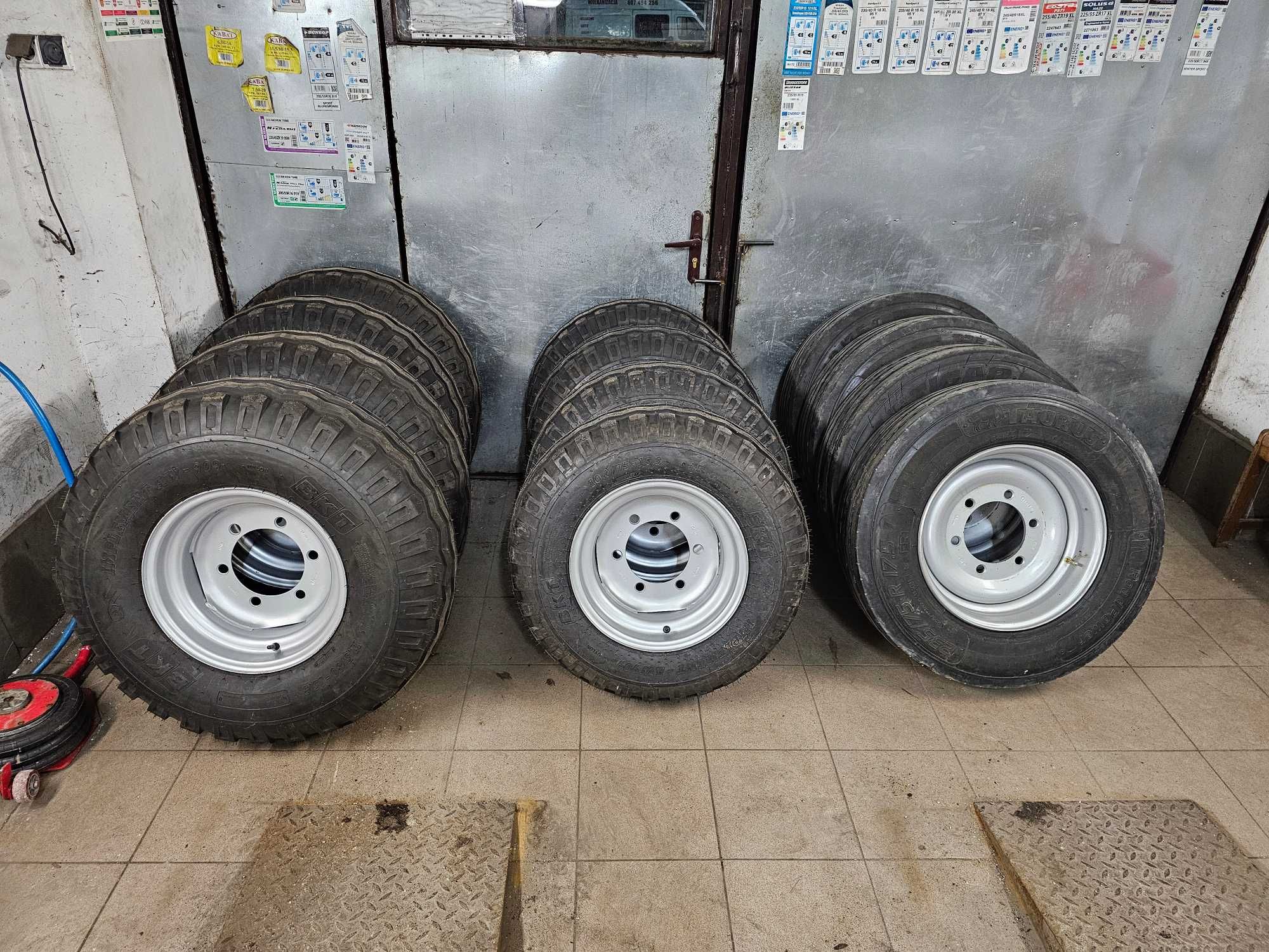 Komplet 4 szt koło 11.5/80x15,3 10,0-75-15,3 10PR BKT nowe felgi Mroków ... Komplet 4 szt koło 11.5/80x15,3 10,0-75-15,3 10PR BKT nowe felgi Mroków ...