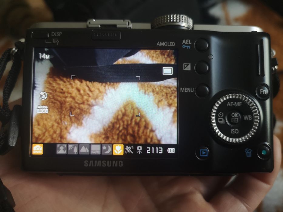 Samsung nx100 полный комплект: 5 500 грн. - Цифрові фотоапарати Київ на Olx