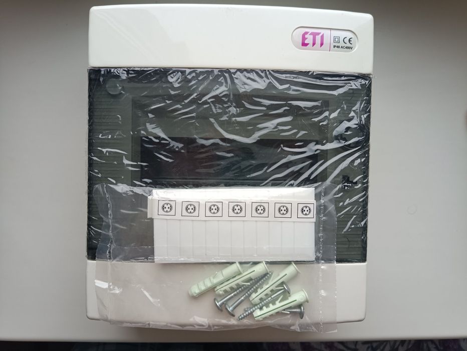 Зовнішній електричний модульний щит ETI ECT 8PT 8M з прозорими дверцят: 380 грн. - Електрика ...