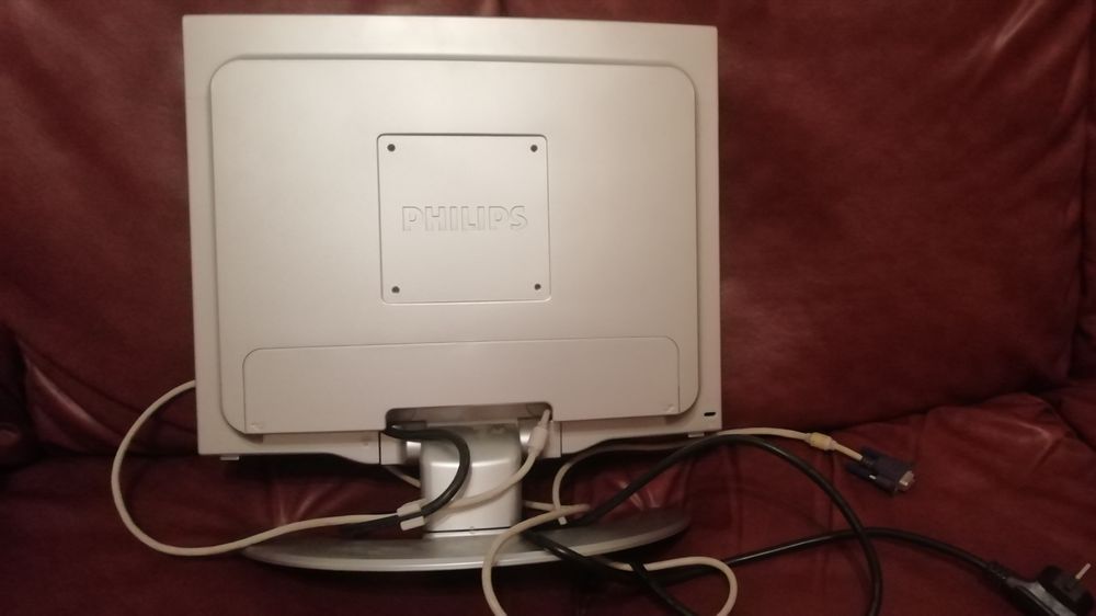 Monitor Philips 170c 5 Oliveira do Douro • OLX Portugal