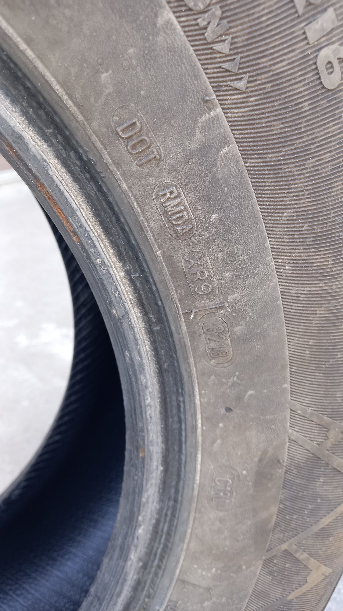 Шини зимові пара 215 / 70 R 16: 500 грн. - Автошини Київ на Olx