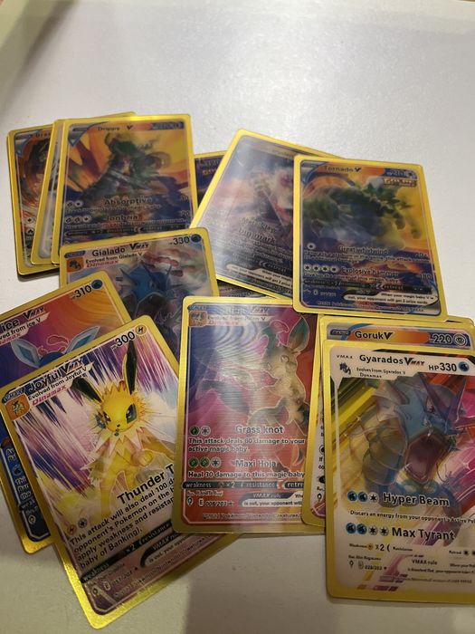 Карточки Pokemon: 220 грн. - Колекціонування Запоріжжя на Olx