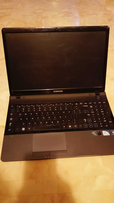 Laptop Samsung NP300E5A Poznań Jeżyce • OLX.pl