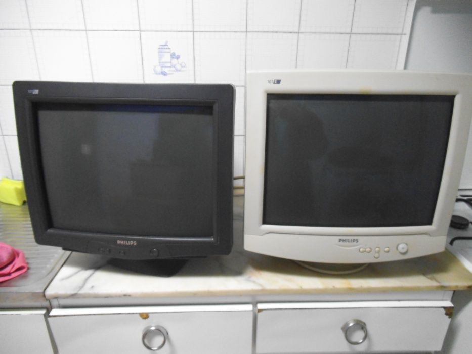 2 Monitores Philips 107E Philips 107E5 Alfena • OLX Portugal