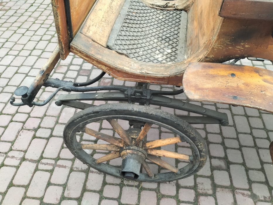 Bryczka konna na kołach drewnianych Jankowice • OLX.pl