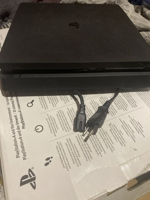 Vendo PS4 usada Pontével • OLX.pt