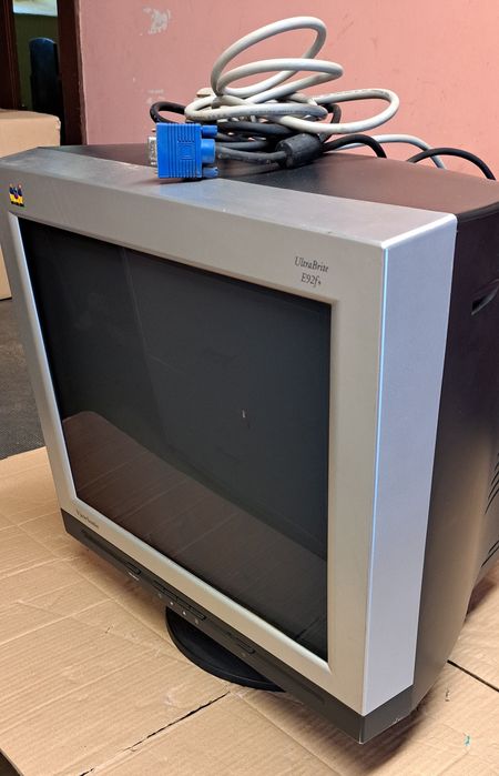Monitor antigo a cores na Marca Viewsonic E92f+ Ovar, São João, Arada E ...