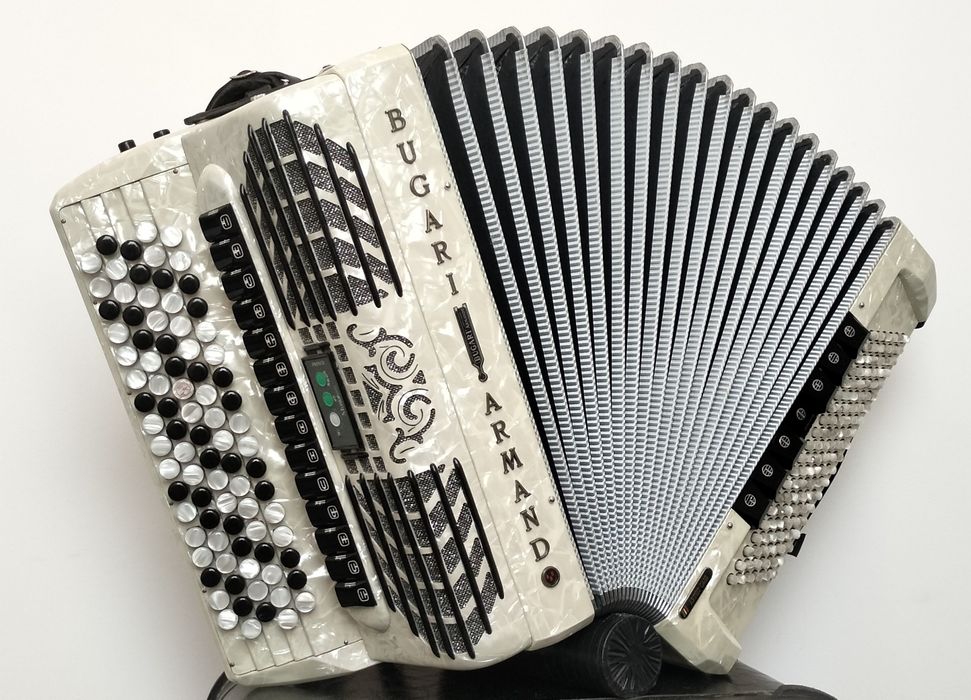 Włoski akordeon guzikowy Bugari Armando Artist Cass - stan wzorowy ...