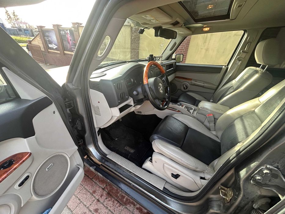 Jeep Commander 4x4 7-osób 215 KM nawigacja FV 23% Słupsk • OLX.pl