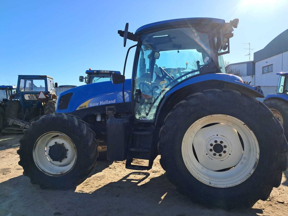Trator Agrícola Convencional New Holland Beja (Santiago Maior E São ...