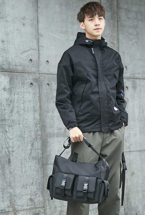 499 Чоловіча водовідштовхувальна сумка через плече: 850 грн. - Сумки через плече Київ на Olx