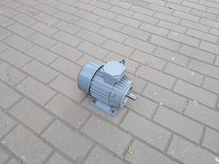 Silnik elektryczny 1,1kw 2820 obrotów. Wysyłka Jarocin • OLX.pl