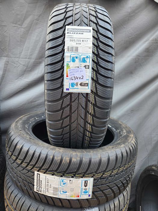 1634. BRIDGESTONE BLIZZAK LM001 205/55/17 opony zimowe Strzelce Górne ...