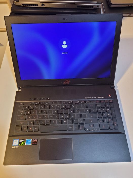 Asus ROG GU501G 15.6" IPS 120 Hz i7-8750H/16GB/256GB/nVidia GTX 1060: ...