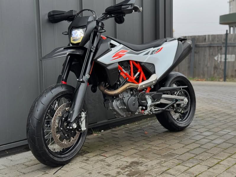 KTM SMC-r 690 на вихлопі remus: 3 900 $ - Мотоцикли Ковель на Olx