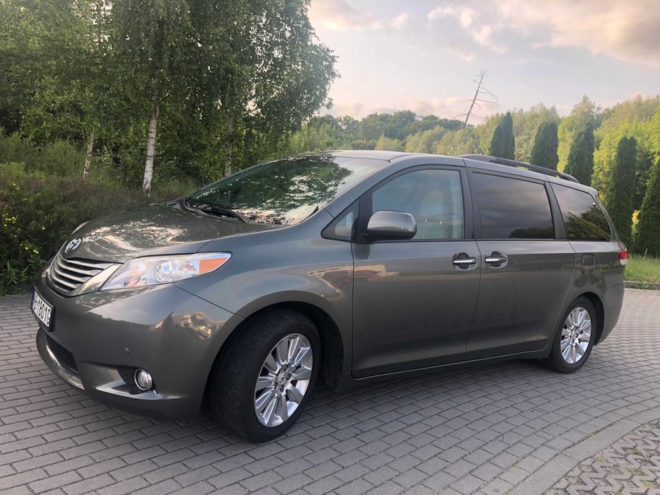 Toyota Sienna 3,5 V6 Limited AWD 4x4 Full Opcja Ostróda • OLX.pl