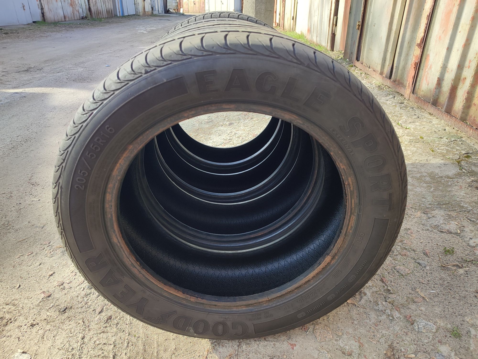 Гума резина колеса r16 205/55 GoodYear Eagle Sport: 1 200 грн ...