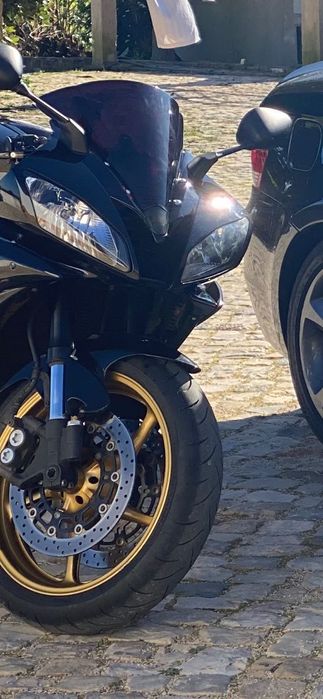 Yamaha YZF - R6 - 2006 - Versão RJ11 - Edição 20000 RPM Portimão • OLX.pt