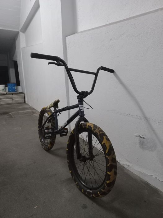 BMX Mafiabikes kush 2+ Sacavém E Prior Velho • OLX Portugal