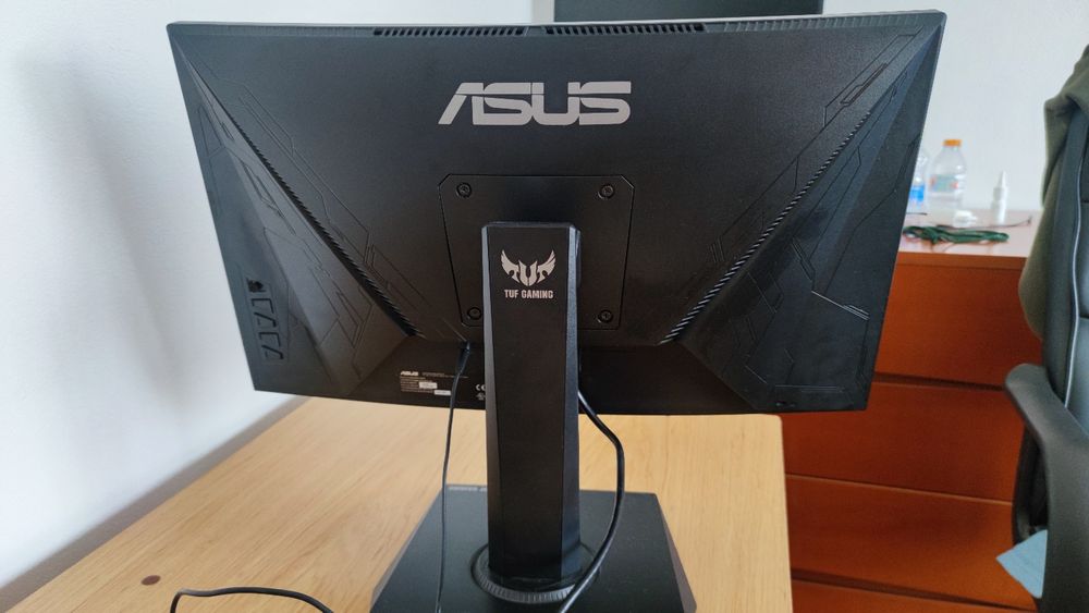 Monitor Curvo Gaming ASUS TUF VG24VQE 1ms Curvo - Excelente Estado ...