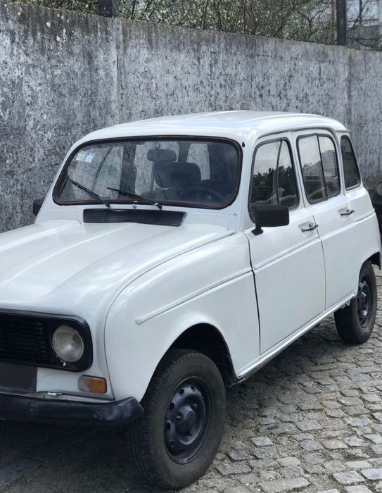 Carro Renault 4L Oliveira do Douro • OLX Portugal