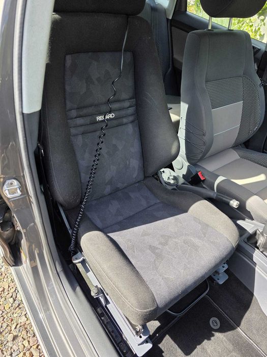 Elektryczny inwalidzki fotel samochodowy RECARO Gniezno • OLX.pl