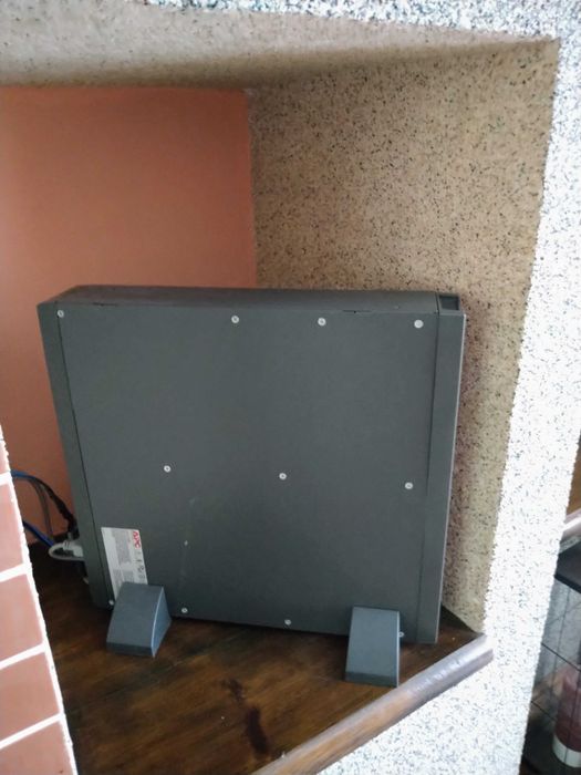 ДБЖ APC Smart-UPS SC 1000 з батареями: 2 990 грн. - Безперебійники ...