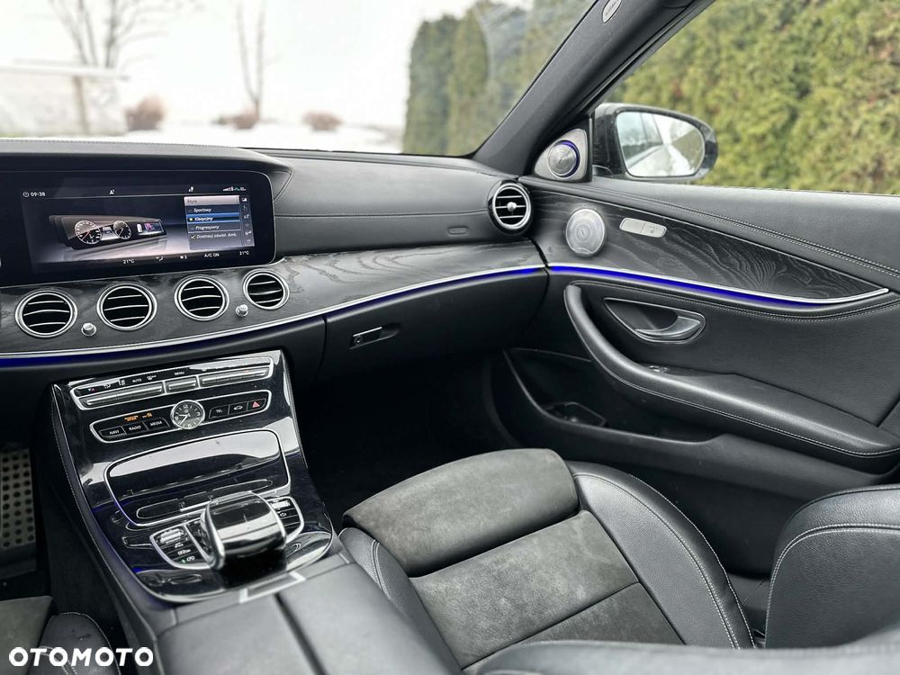 Używany Mercedes-Benz Klasa E 2017 - 91 800 PLN, 179 955 km - Otomoto.pl