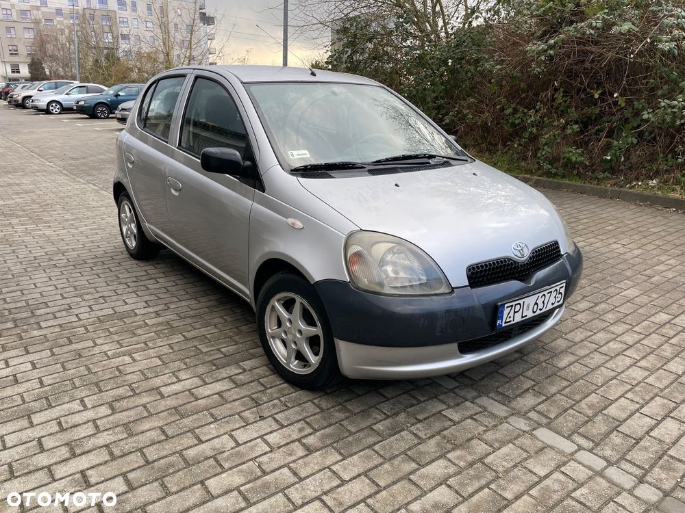 Używany Toyota Yaris 2001 - 4 700 PLN, 172 000 km - Otomoto.pl