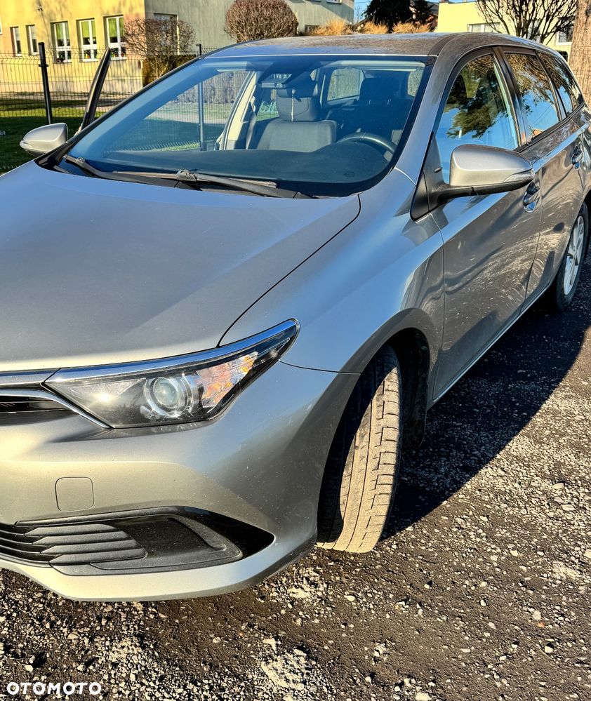 Używany Toyota Auris 2015 - 32 500 PLN, 225 400 km - Otomoto.pl