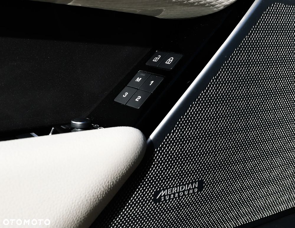 Używany Land Rover Range Rover Velar 2022 - 177 612 PLN, 126 000 km ...