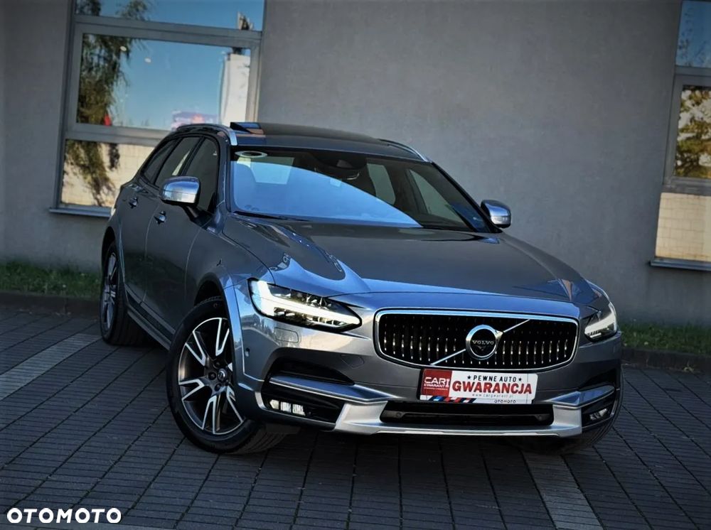 Używany Volvo V90 Cross Country 2017 - 149 000 PLN, 147 000 km - Otomoto.pl
