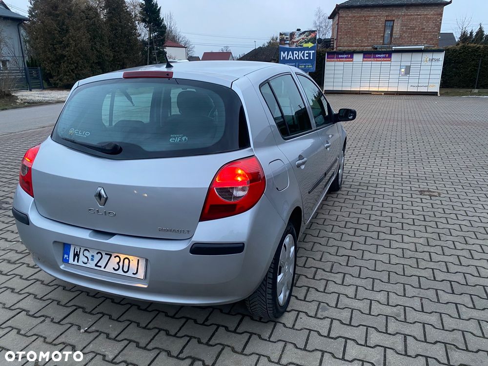 Używany Renault Clio 2008 - 9 900 PLN, 197 000 km - Otomoto.pl