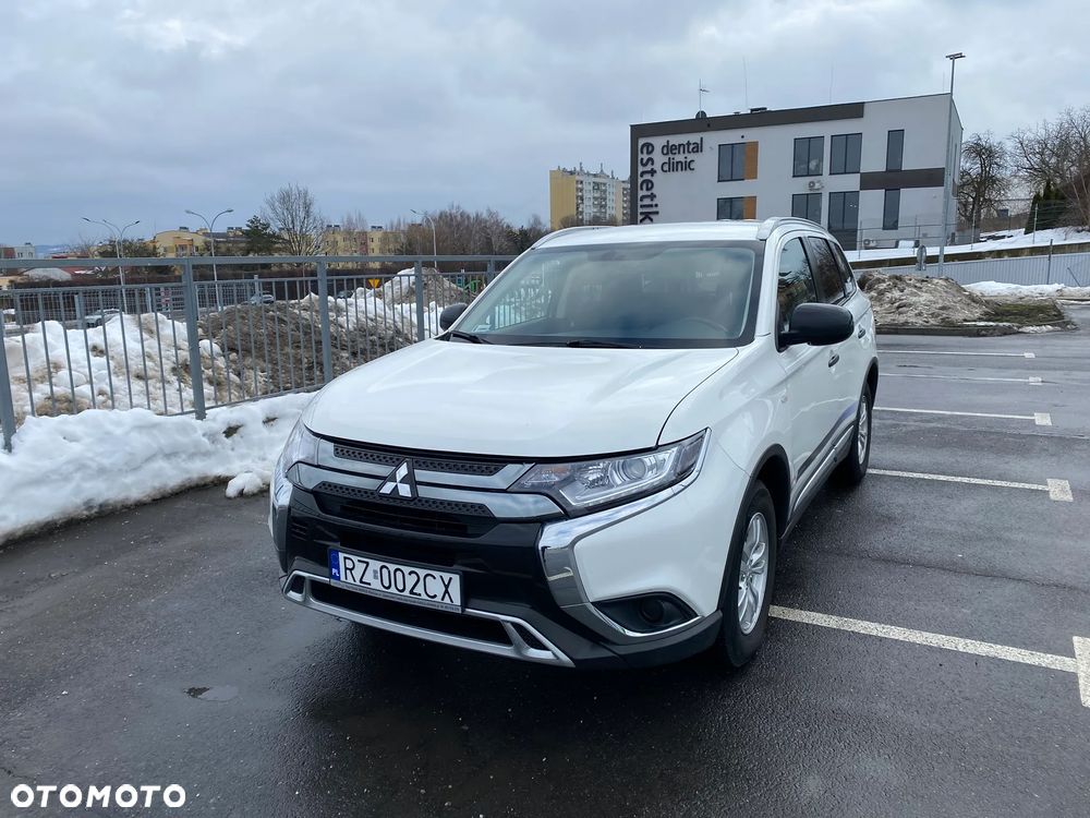Używany Mitsubishi Outlander 2020 - 70 900 PLN, 84 037 km - Otomoto.pl