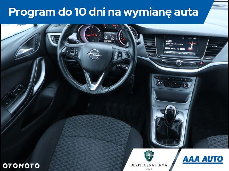 Używany Opel Astra 2016 - 32 000 PLN, 128 451 km - Otomoto.pl