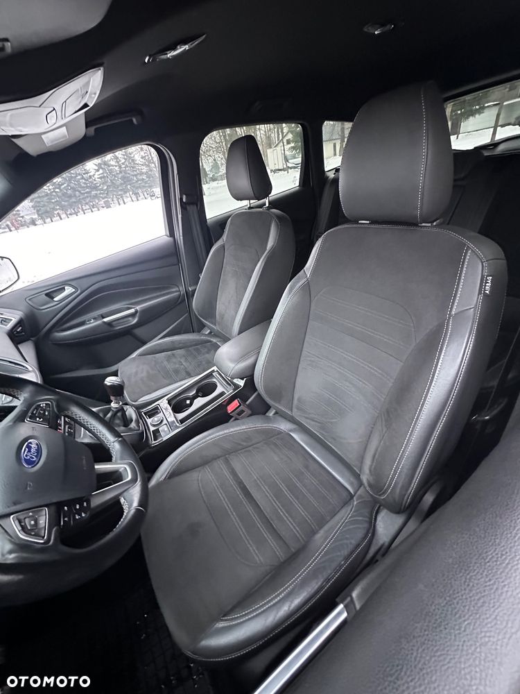 Używany Ford Kuga 2017 - 67 999 PLN, 162 000 km - Otomoto.pl