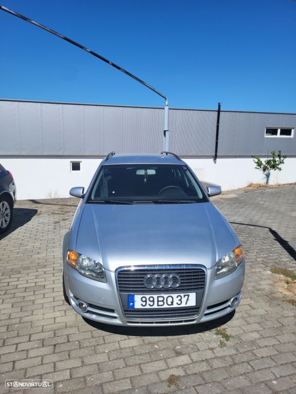 Usado Audi A4 2006 - 6 000 EUR, 209 904 km - Standvirtual.com