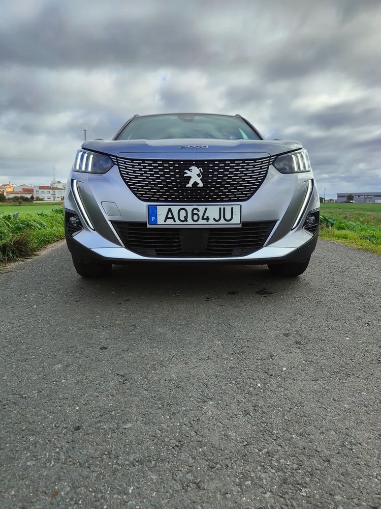 Usado Peugeot e-2008 2022 - 21 500 EUR, 66 000 km - Standvirtual.com