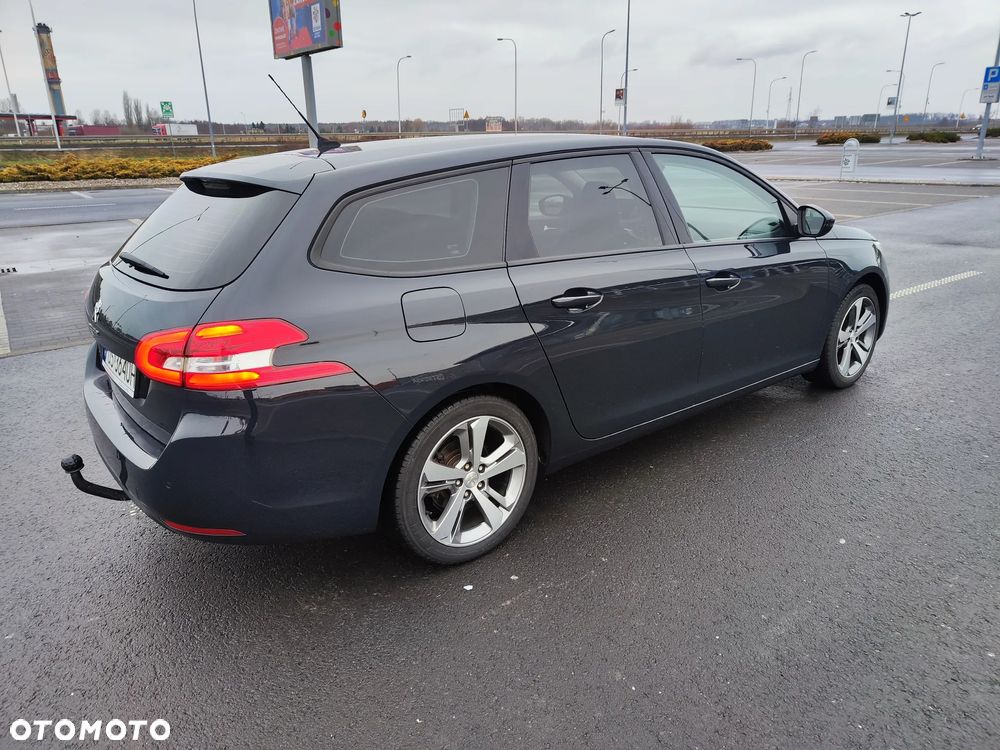 Używany Peugeot 308 2017 - 37 600 PLN, 196 744 km - Otomoto.pl