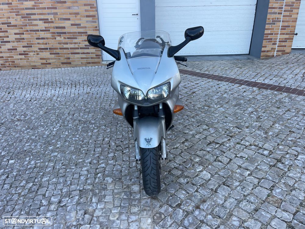 Usado Honda VFR 1998 - 2 680 EUR - Standvirtual.com