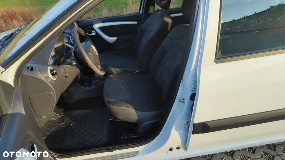 Używany Dacia Logan 2011 - 10 900 PLN, 200 000 km - Otomoto.pl