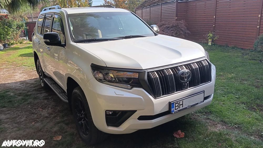 Utilizat Toyota Land Cruiser 2023 - 67 350 EUR, 9 320 km - Autovit.ro