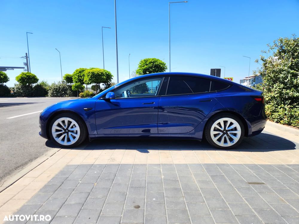 Second hand Tesla Model 3 - 44 500 EUR6 300 km - Autovit