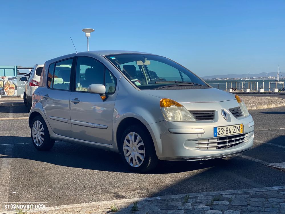 Usados Renault Modus - 4 000 EUR146 000 km, 2005 - Standvirtual