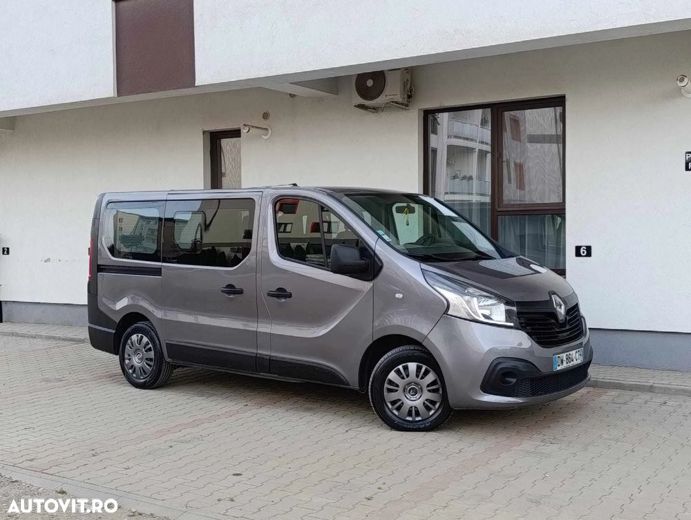 Utilizat Renault Trafic 2016 - 9 990 EUR, 217 000 km - Autovit.ro